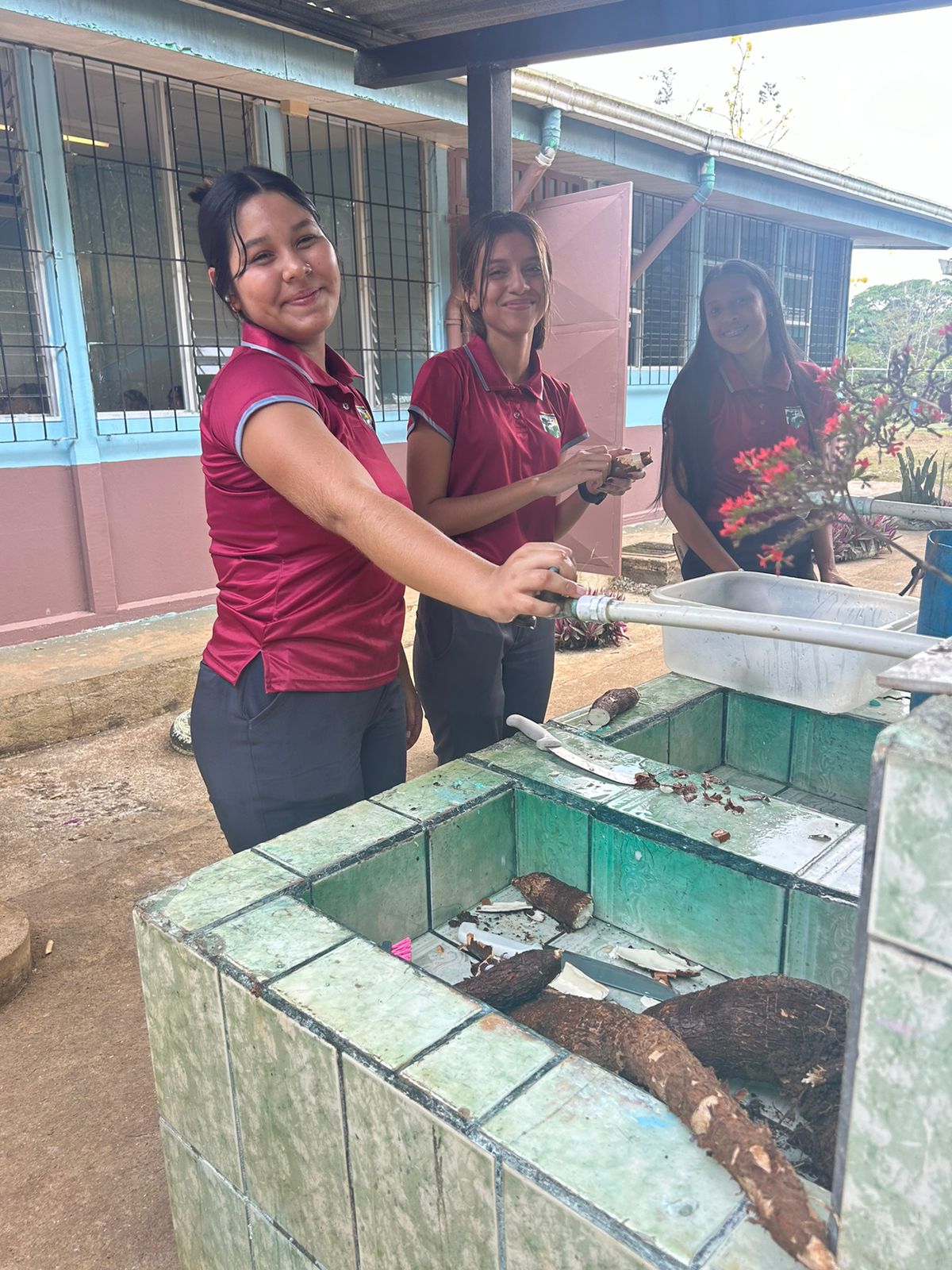 Juanilama High School - Grand Circle Foundation
